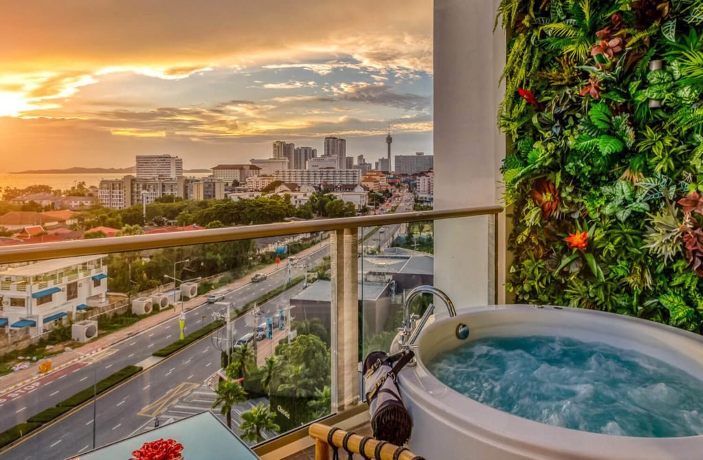 The Riviera Ocean Drive luxury condo Pattaya in Jomtien